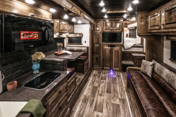 Horse Trailer Gallery - Outback Customs